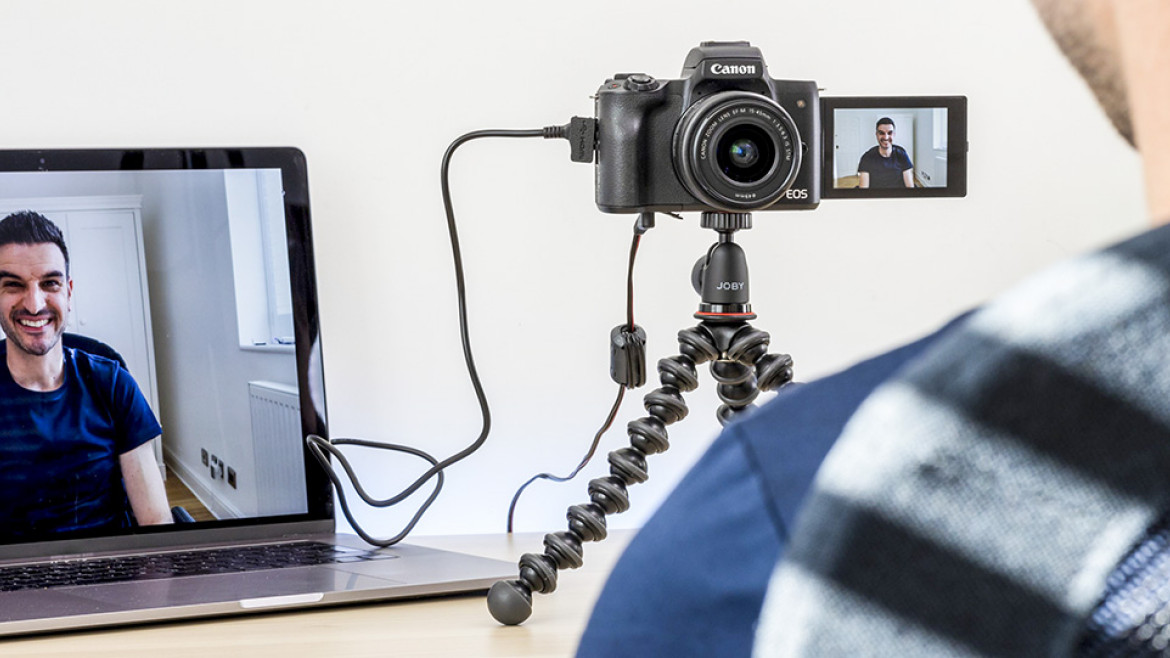 digital camera connect to computer