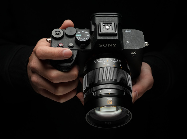 Brightin Star MF 50 mm f/1.05 - manualny, ultrajasny standard za 1000 ...